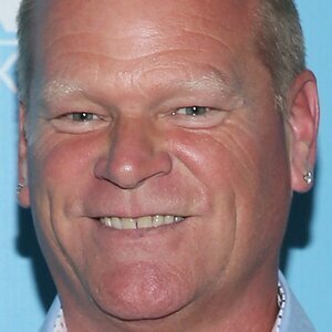 Leslie Chance's Instagram, Twitter & Facebook on IDCrawl